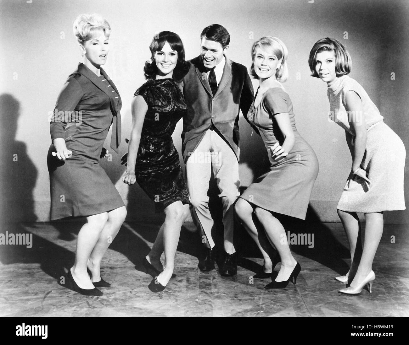 GET YOURSELF A COLLEGE GIRL, from left: Joan O'Brien, Mary Ann Mobley ...