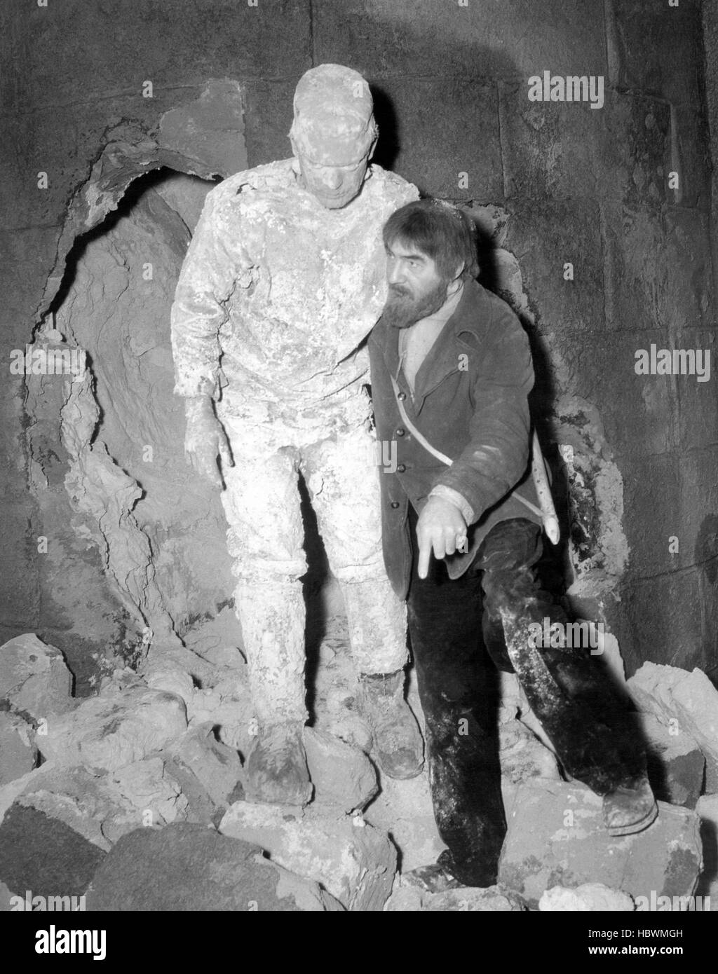THE GHOST OF FRANKENSTEIN, from left: Lon Chaney Jr., Bela Lugosi, 1942 ...