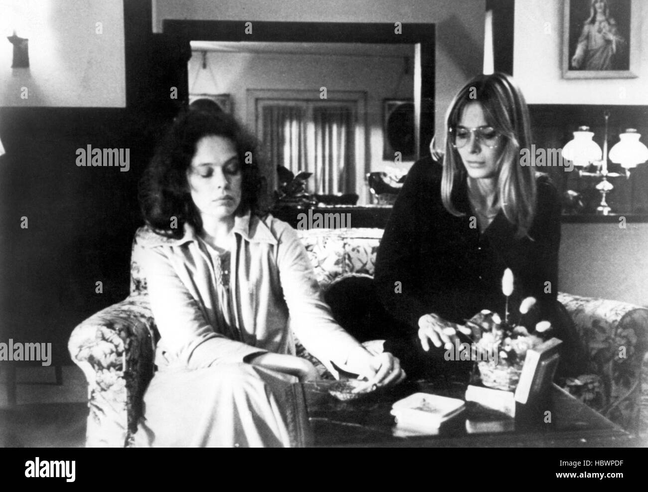 GOD TOLD ME TO, Sandy Dennis, Deborah Raffin, 1976 Stock Photo - Alamy