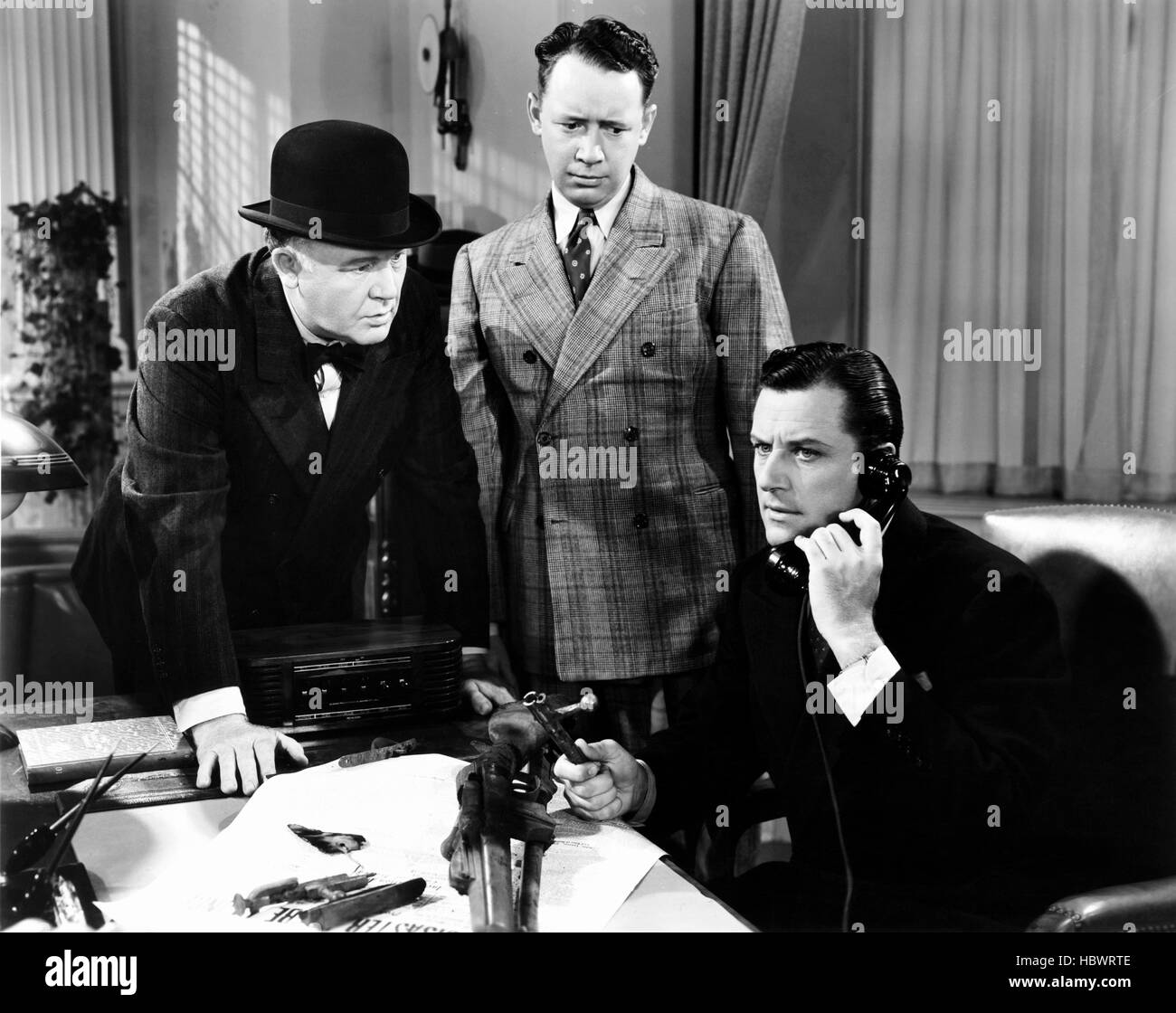 THE GREEN HORNET STRIKES AGAIN!, from left, Wade Boteler, Eddie Acuff ...