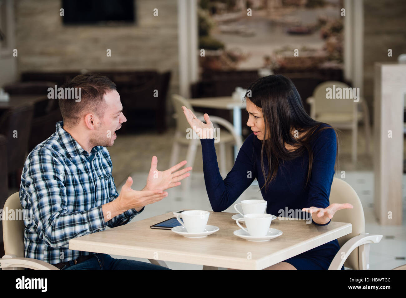 Couple crying fighting hi-res stock photography and images - Alamy