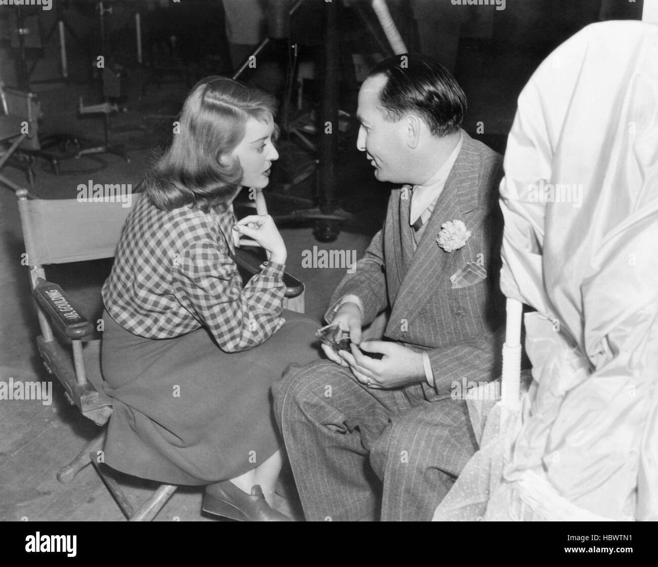 THE GREAT LIE, from left: Bette Davis, executive producer Hal Wallis ...