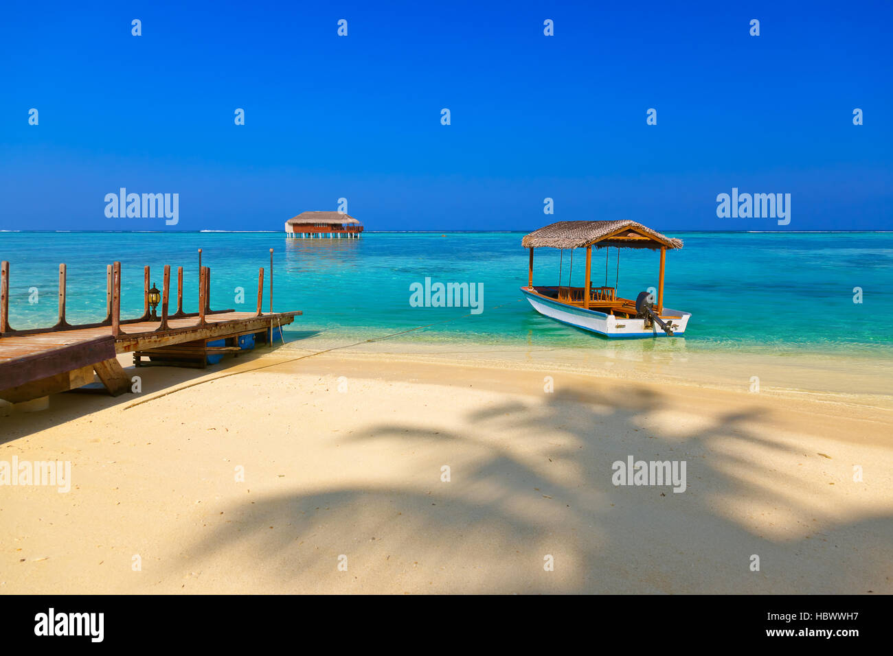 Maldives Boat Building High Resolution Stock Photography and Images - Alamy