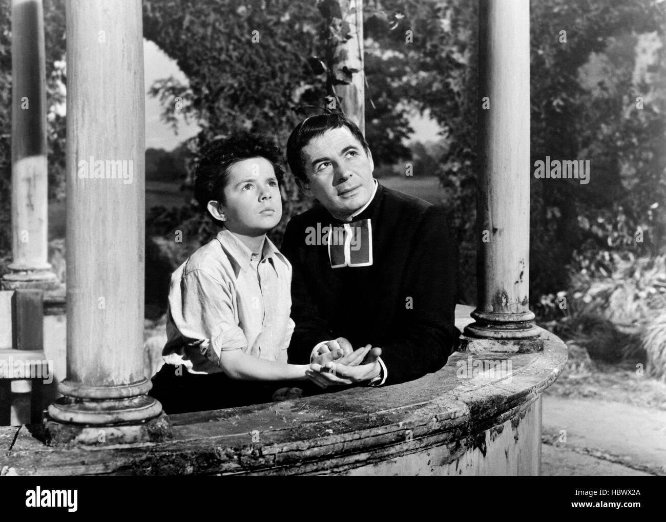 THE GREEN SCARF, from left, Richard O'Sullivan, Leo Genn, 1954 Stock ...