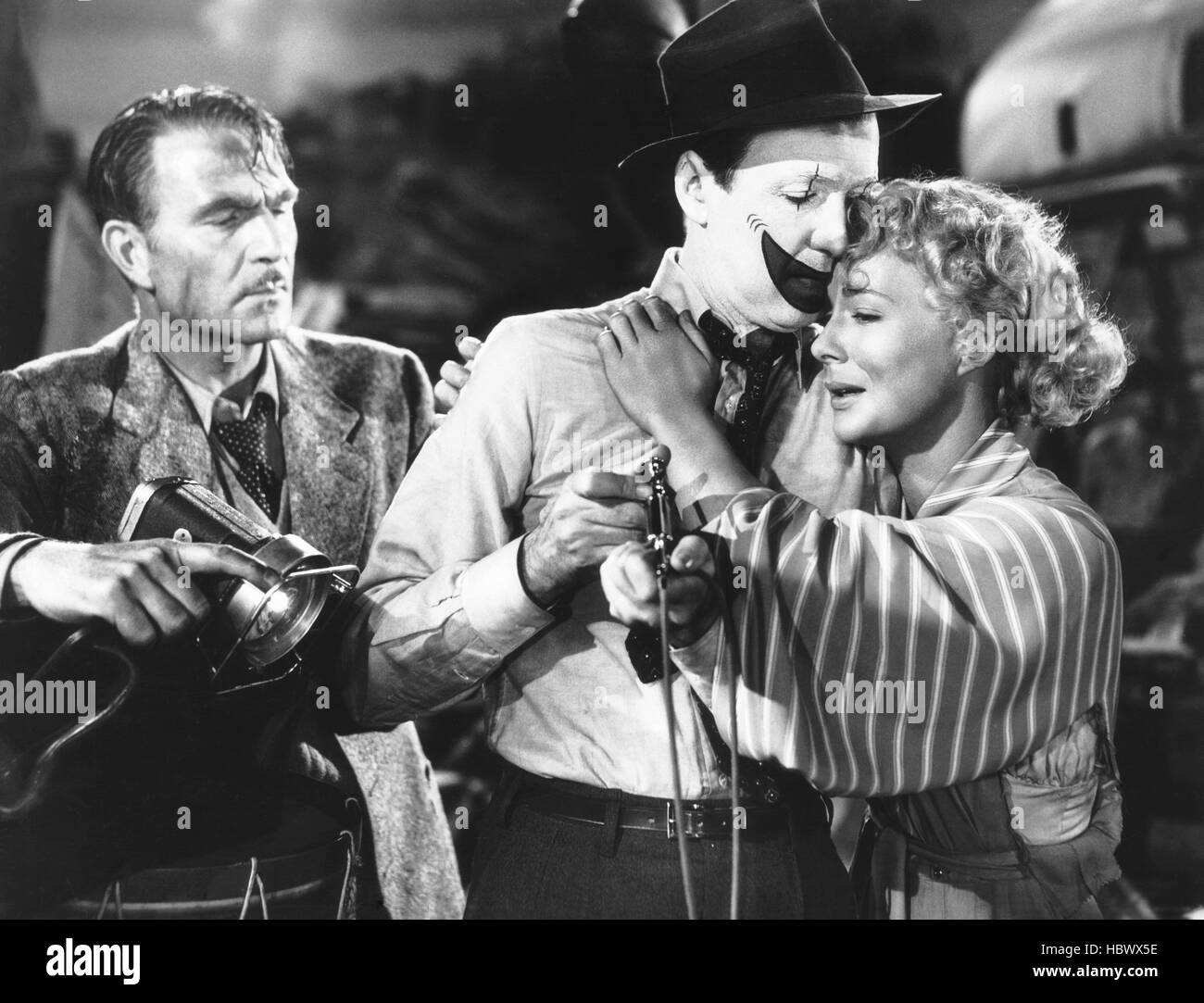 THE GREATEST SHOW ON EARTH, from left, Henry Wilcoxon, James Stewart ...
