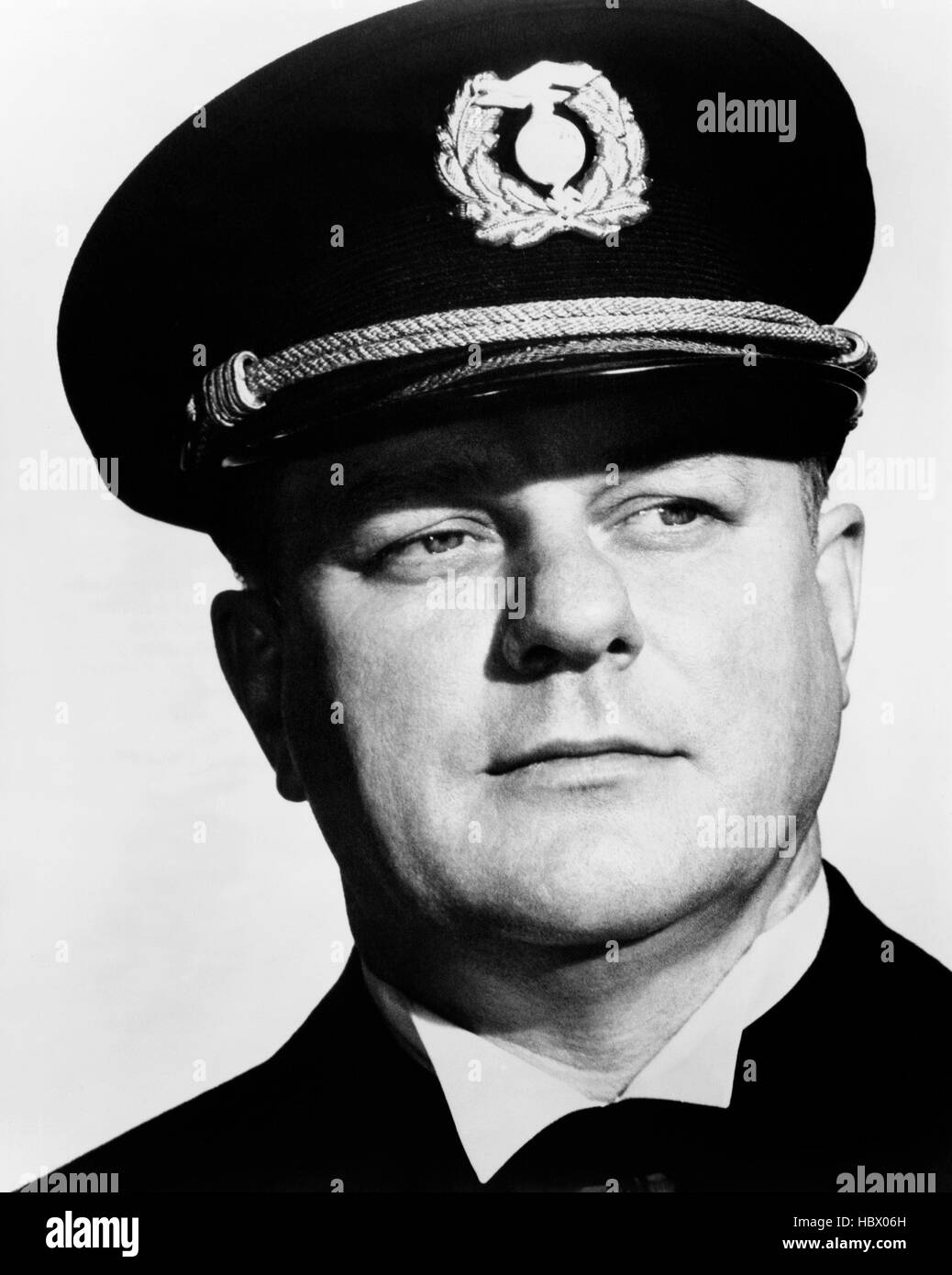 THE HINDENBURG, Charles Durning, 1975 Stock Photo - Alamy