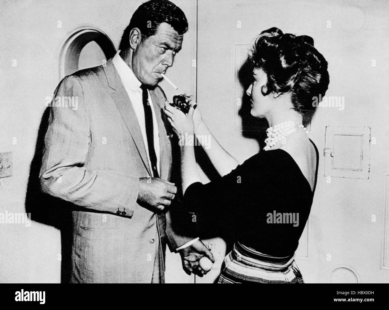 THE HIGH POWERED RIFLE, from left: Willard Parker, Allison Hayes, 1960 ...