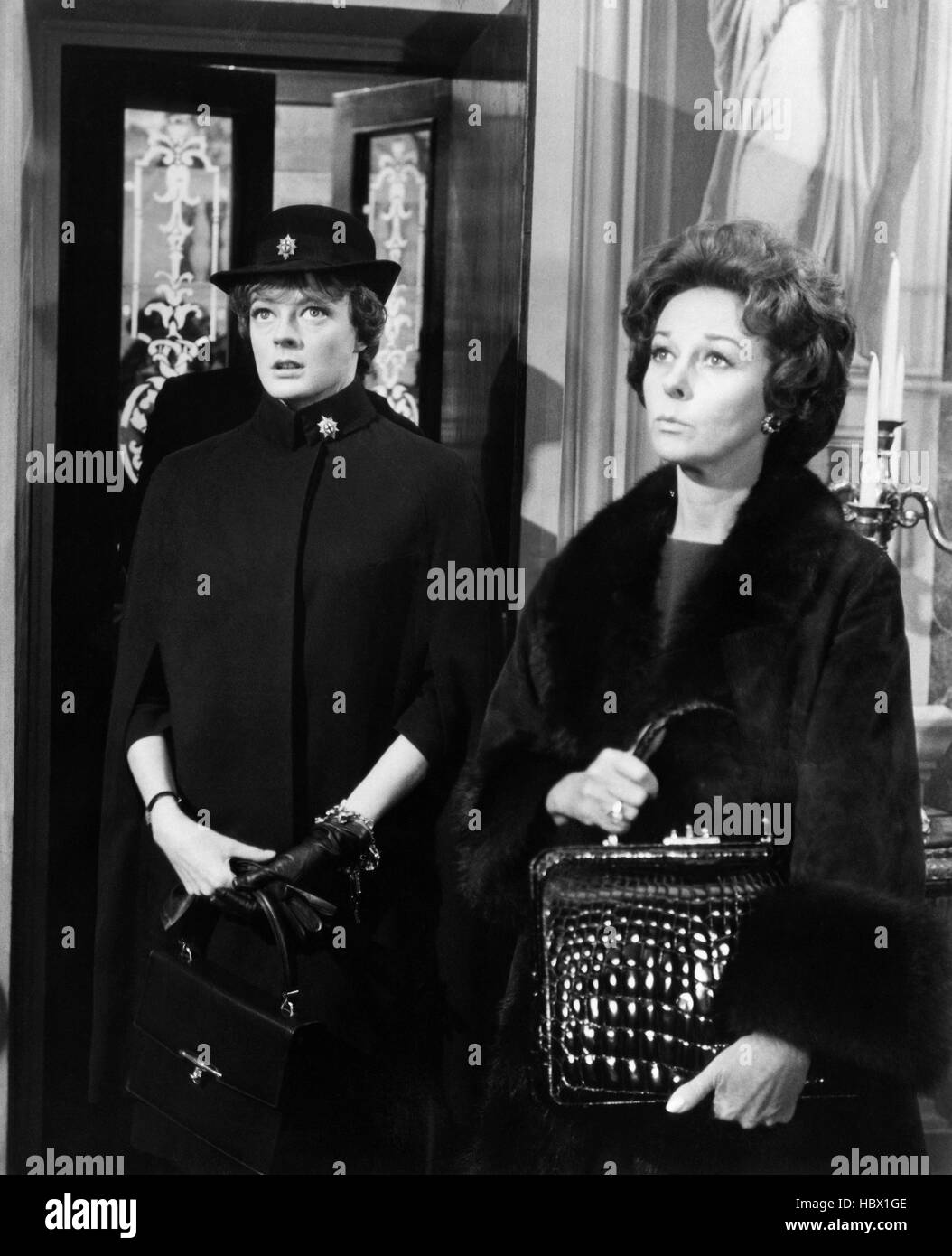 THE HONEY POT, Maggie Smith, Susan Hayward, 1967 Stock Photo - Alamy