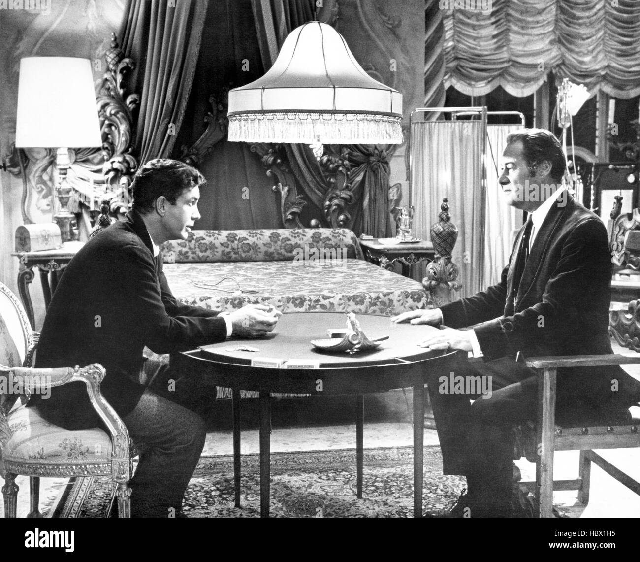 THE HONEY POT, l-r: Cliff Robertson, Rex Harrison, 1967 Stock Photo - Alamy