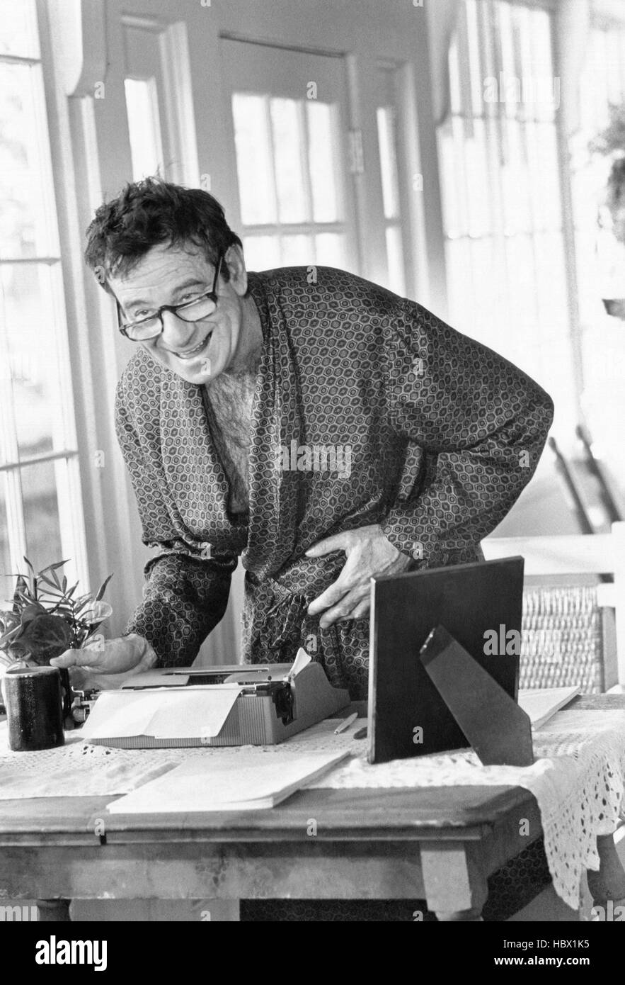 HOPSCOTCH, Walter Matthau, 1980, ©Avco Embassy/courtesy Everett ...