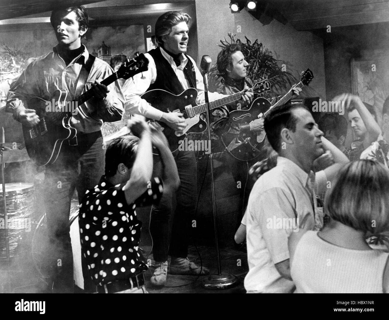 HOT RODS TO HELL, Mickey Rooney Jr. (center), 1967 Stock Photo - Alamy