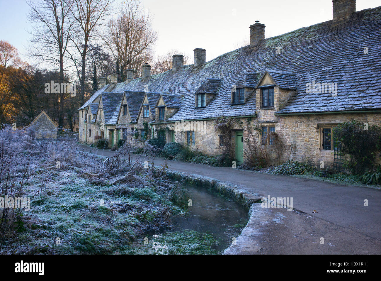 Arlington Row in winter frost. Bibury, Cotswolds, Gloucestershire ...