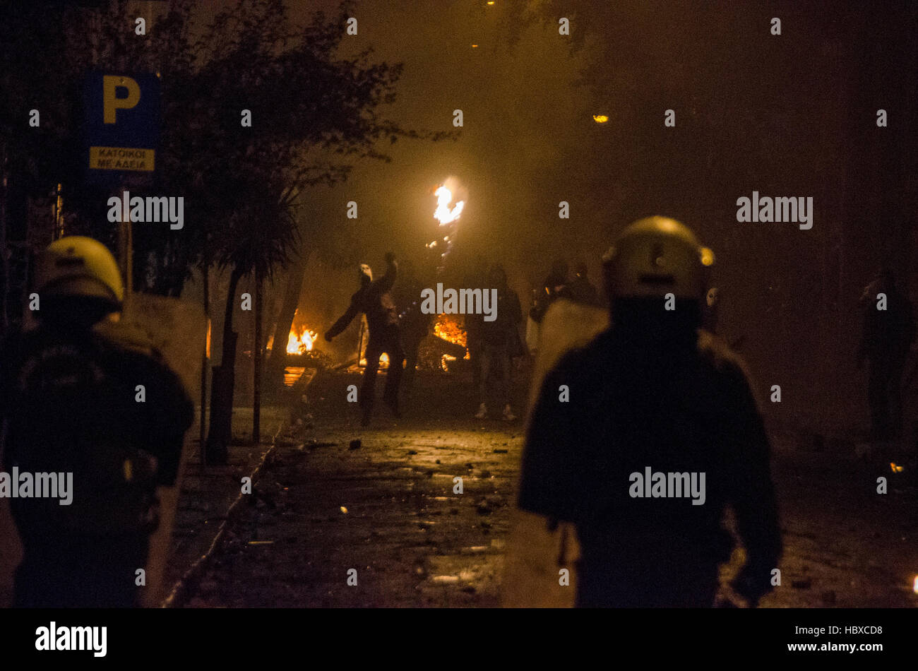 Athens, Greece. 06th Dec, 2016. Clashes between protesters and riot ...