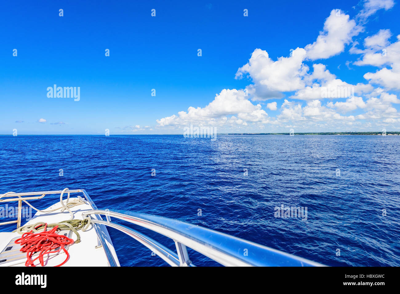 yacht side view Stock Photo - Alamy