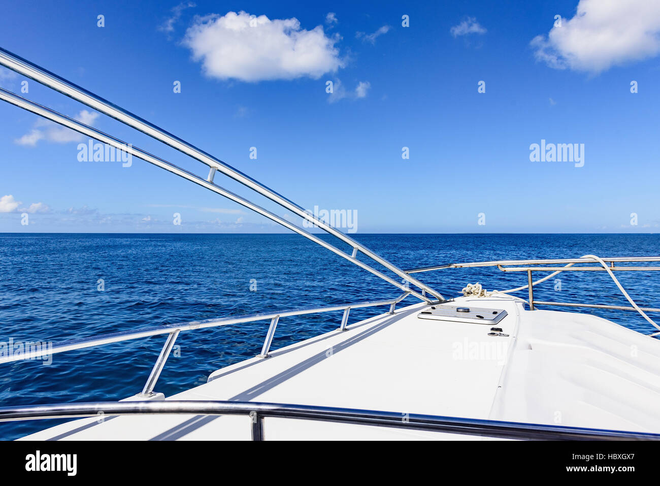 yacht side view Stock Photo - Alamy