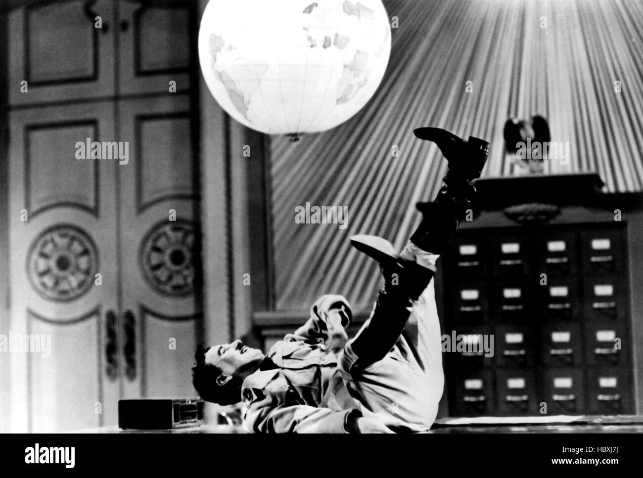 THE GREAT DICTATOR, Charlie Chaplin, 1940 Stock Photo - Alamy