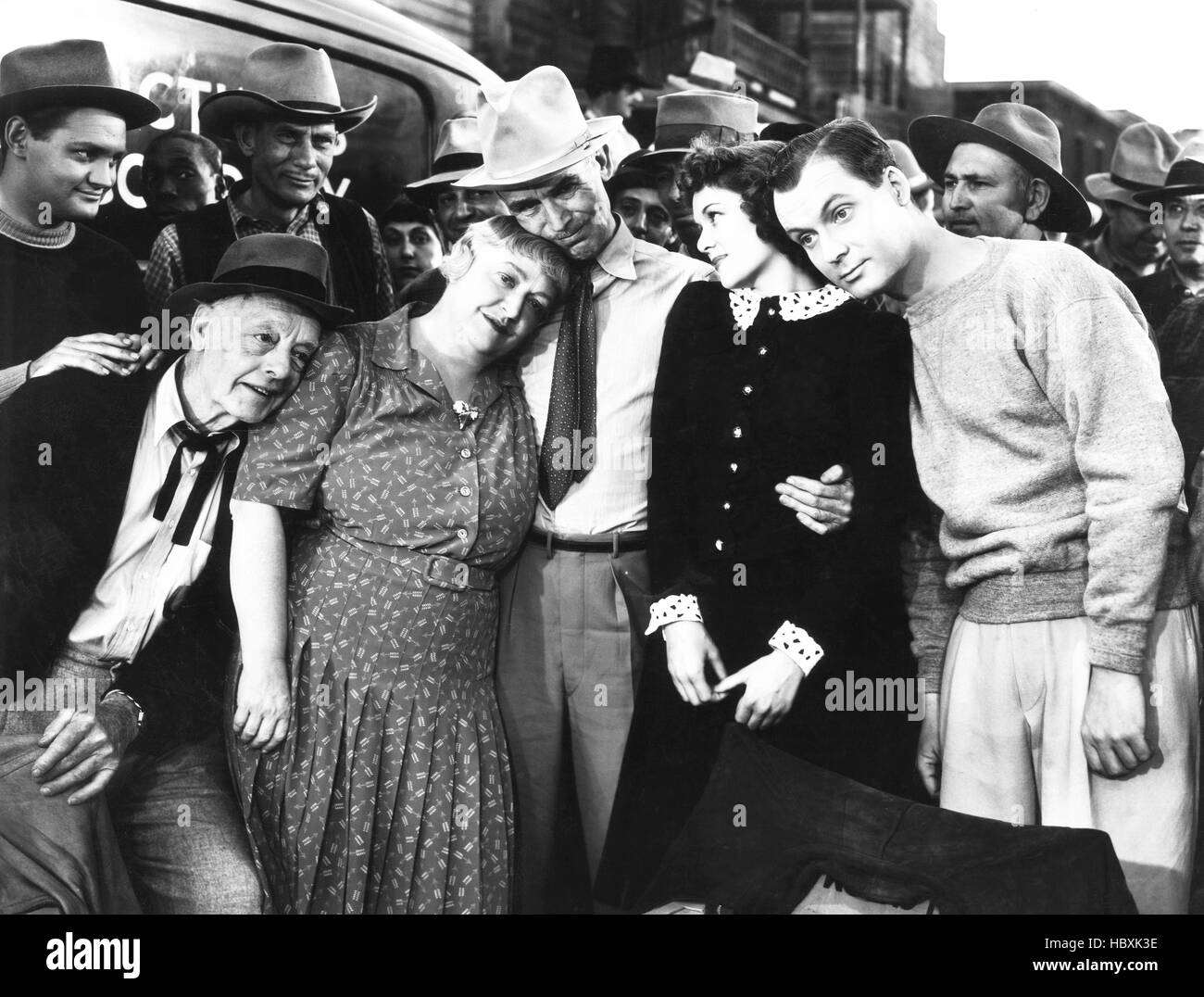 GRANDPA GOES TO TOWN, from left: Harry Davenport, Lucile Gleason, James ...