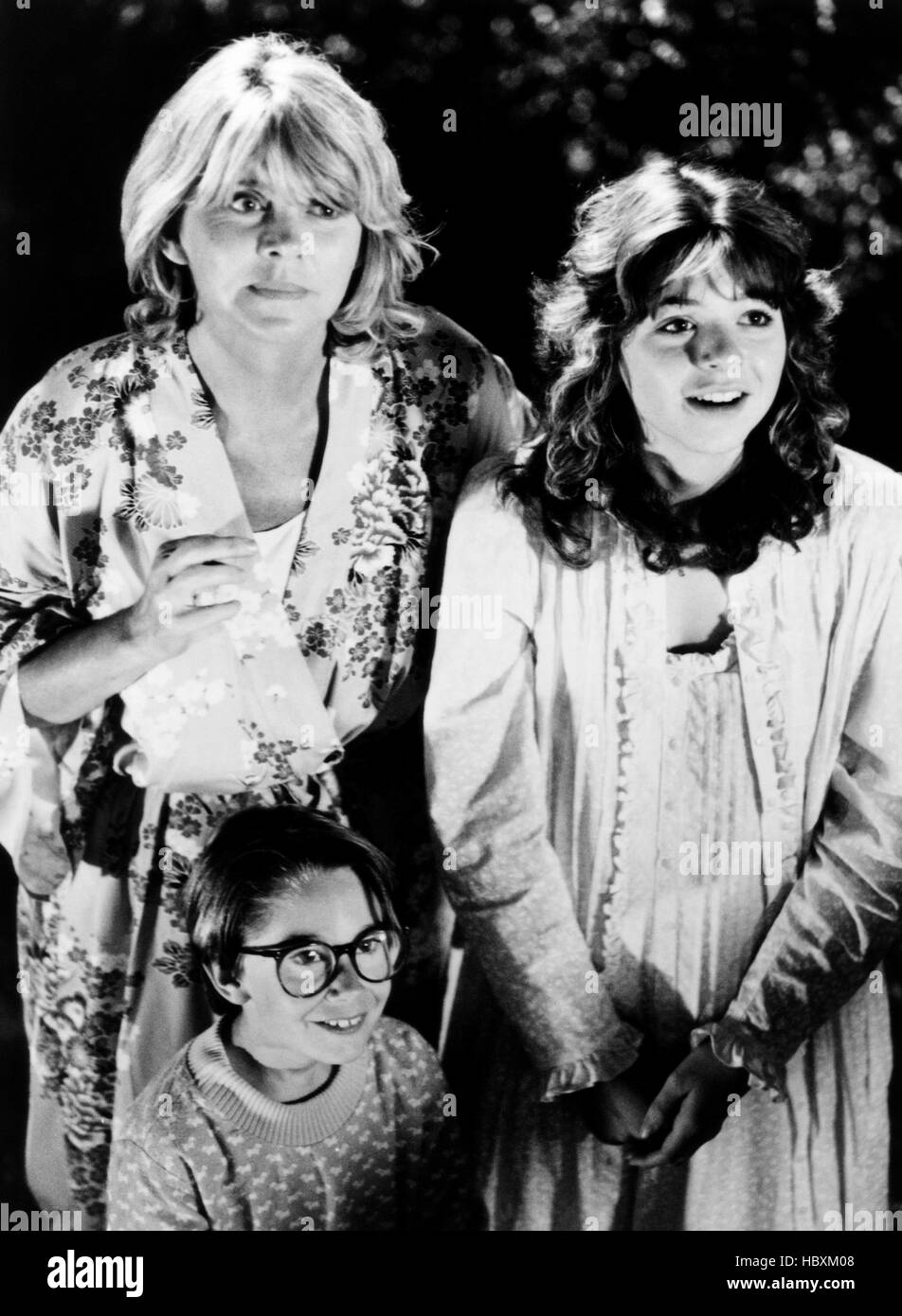 HARRY AND THE HENDERSONS, from left: Melinda Dillon, Joshua Rudoy ...