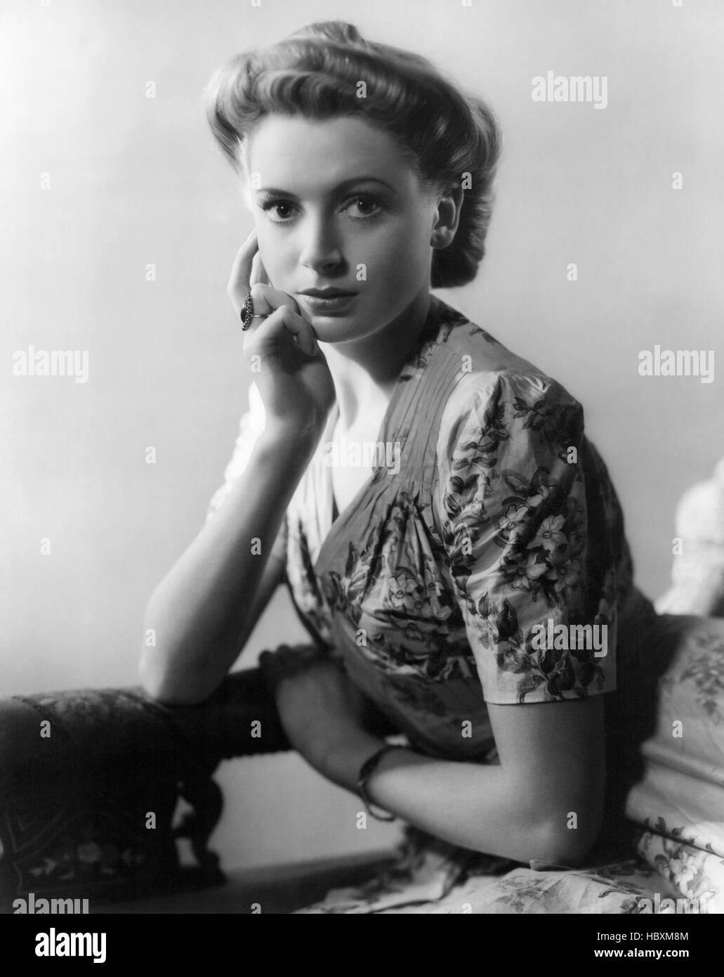 HATTER'S CASTLE, Deborah Kerr, 1942 Stock Photo - Alamy
