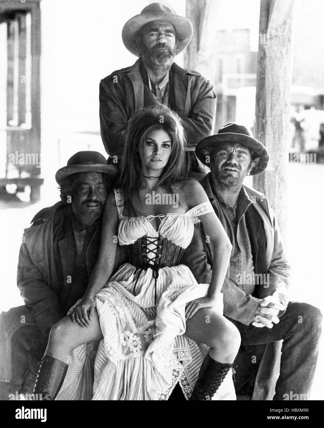 HANNIE CAULDER, Strother Martin, Jack Elam (back), Raquel Welch, Ernest ...
