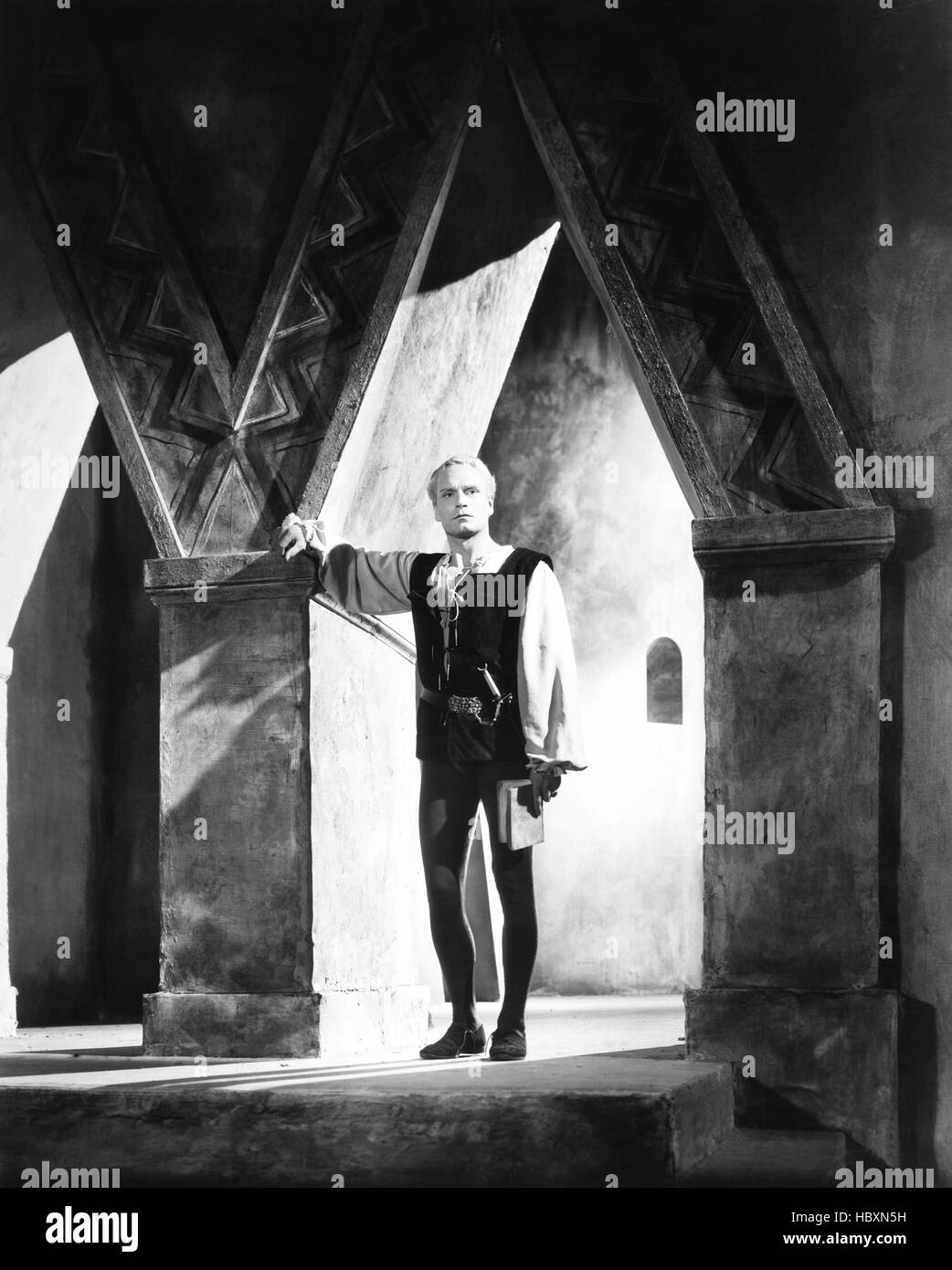 HAMLET, Laurence Olivier, 1948 Stock Photo - Alamy