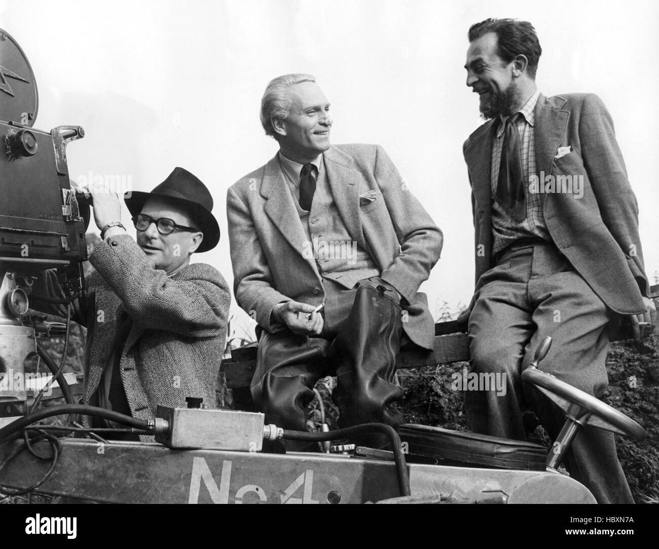 HAMLET, cinematographer Desmond Dickinson, Laurence Olivier, production ...