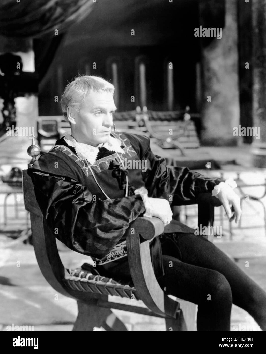 HAMLET, Laurence Olivier, 1948 Stock Photo - Alamy