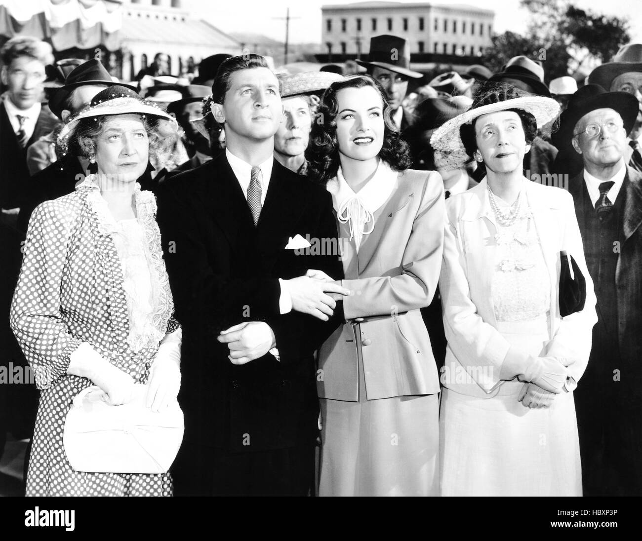 HAIL THE CONQUERING HERO, from left: Georgia Caines, Eddie Bracken ...