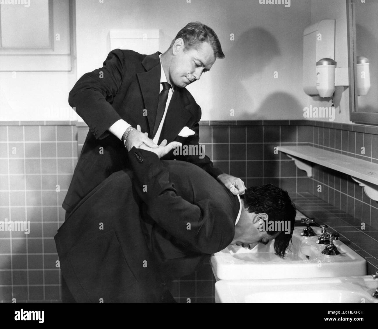 HELL ON FRISCO BAY, Alan Ladd, Perry Lopez, 1955 Stock Photo - Alamy