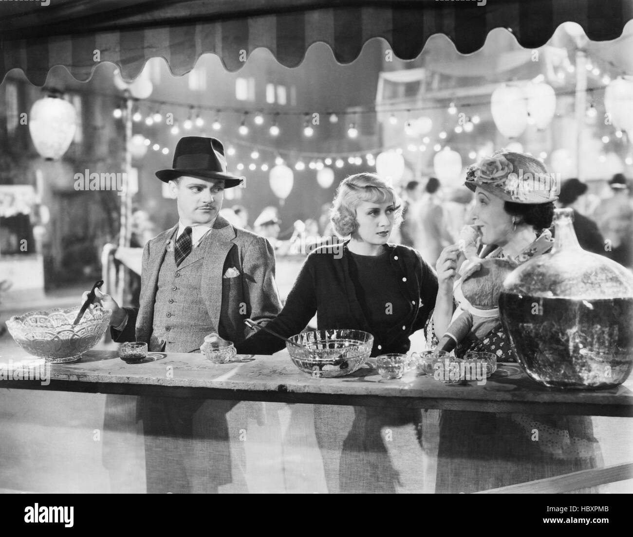 HE WAS HER MAN, from left: James Cagney, Joan Blondell, Sarah Padden ...