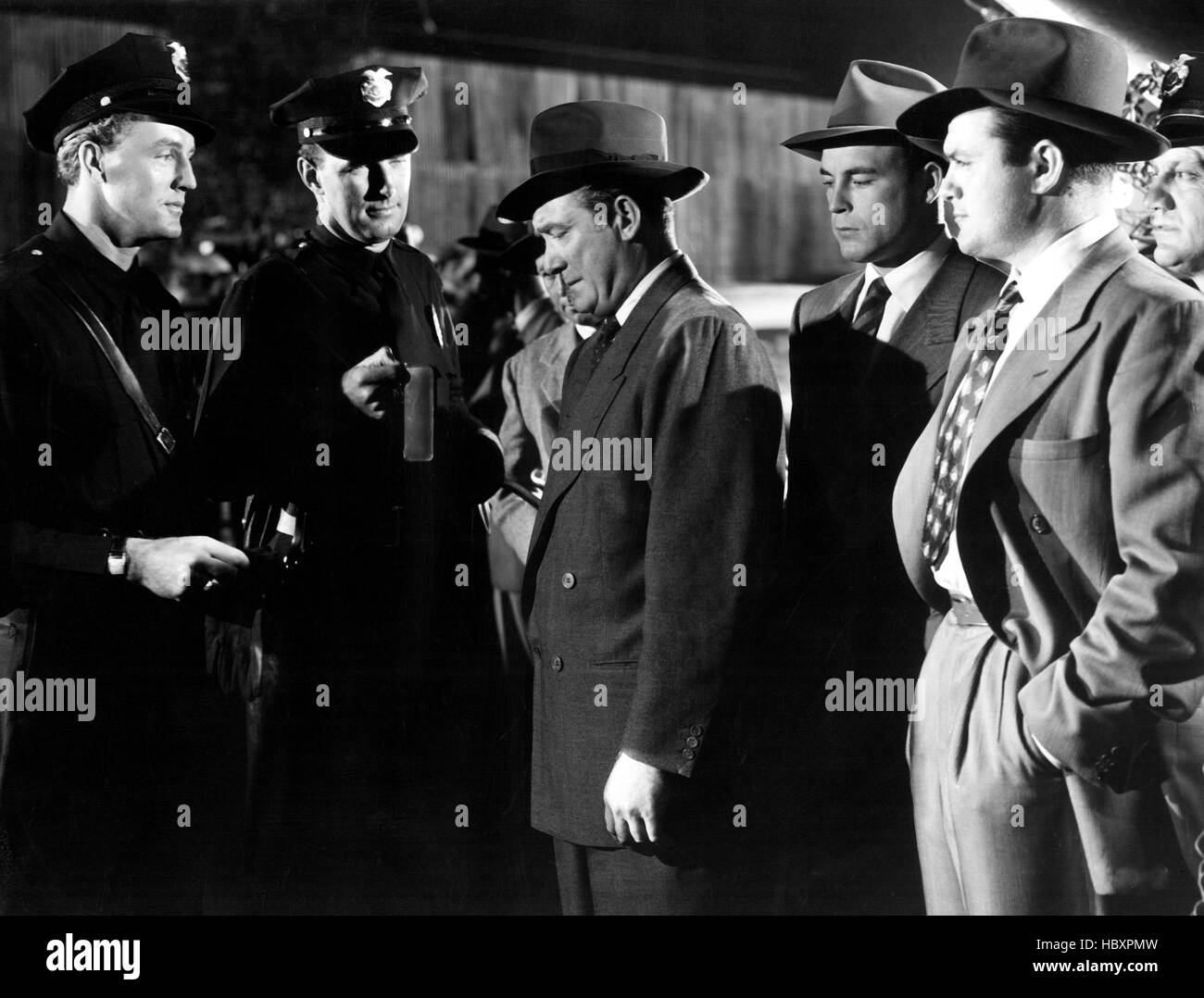 HE WALKED BY NIGHT, Roy Roberts, Scott Brady, James Cardwell, with ...