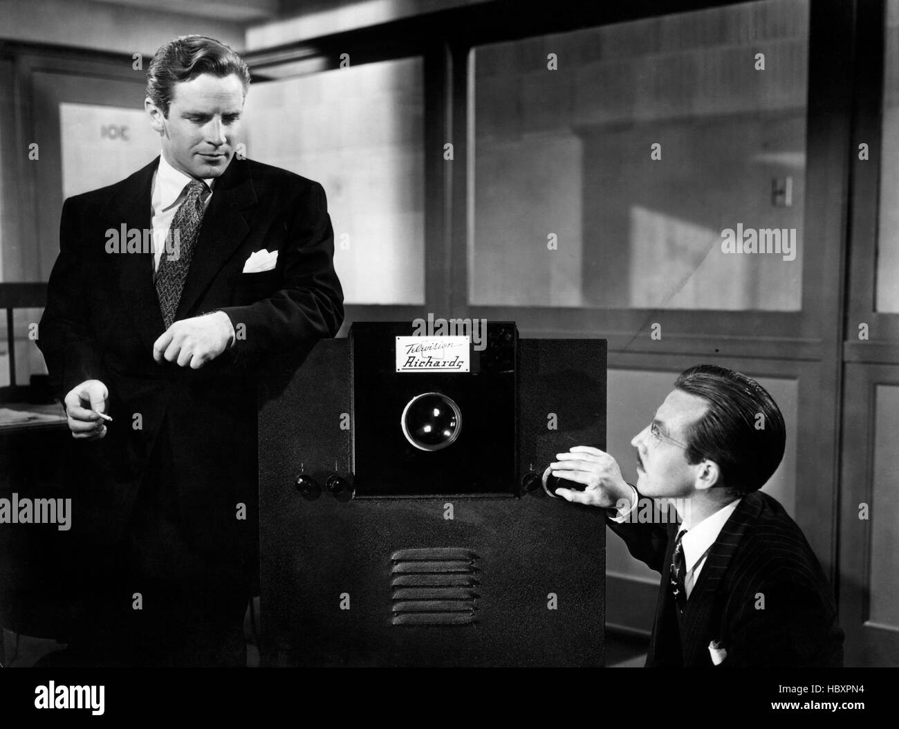 HE WALKED BY NIGHT, Richard Basehart, Whit Bissell, 1948 Stock Photo ...