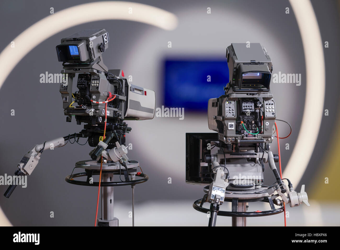 Tv camera viewfinder studio hi-res stock photography and images - Alamy