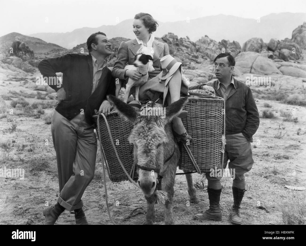 I COVER THE WAR, John Wayne, Gwen Gaze, Don Barclay, 1937 Stock Photo ...