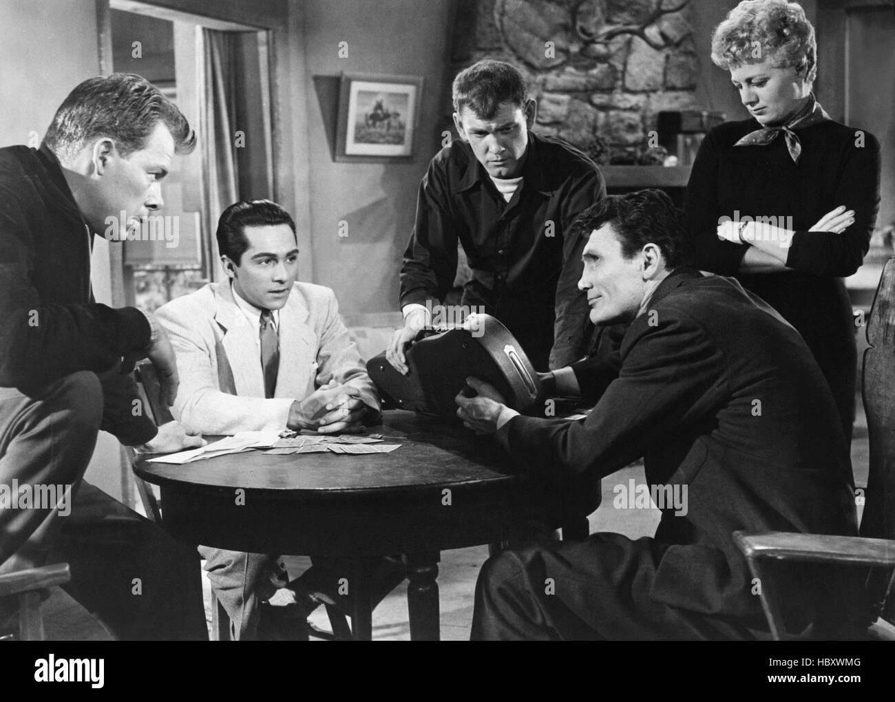 I DIED A THOUSAND TIMES, from left, Lee Marvin, Perry Lopez, Earl ...