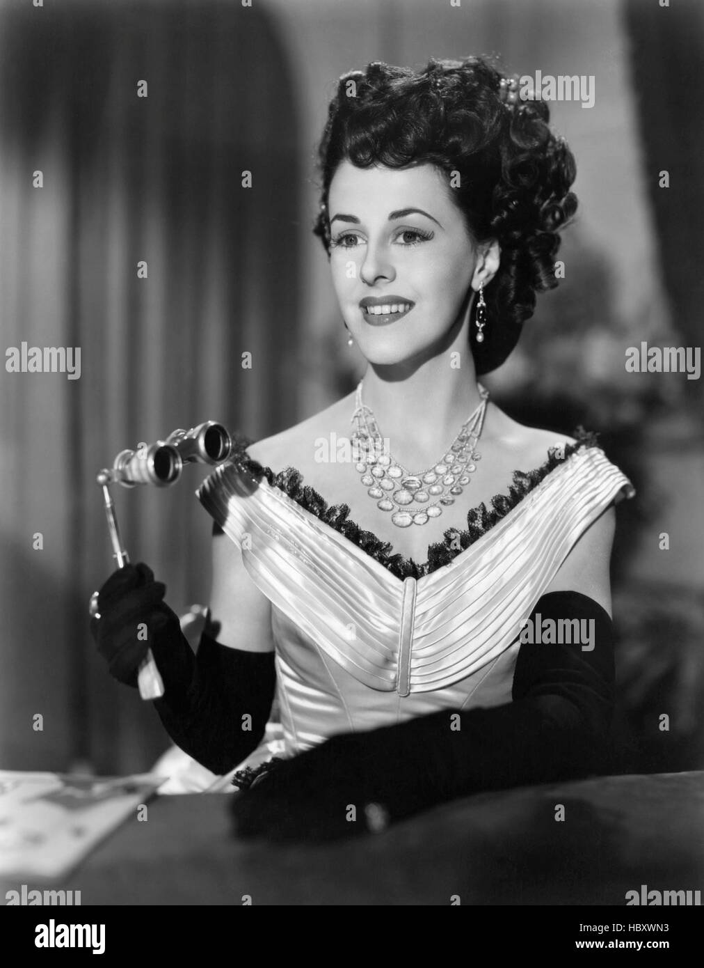 IDOL OF PARIS, Beryl Baxter, 1948 Stock Photo - Alamy