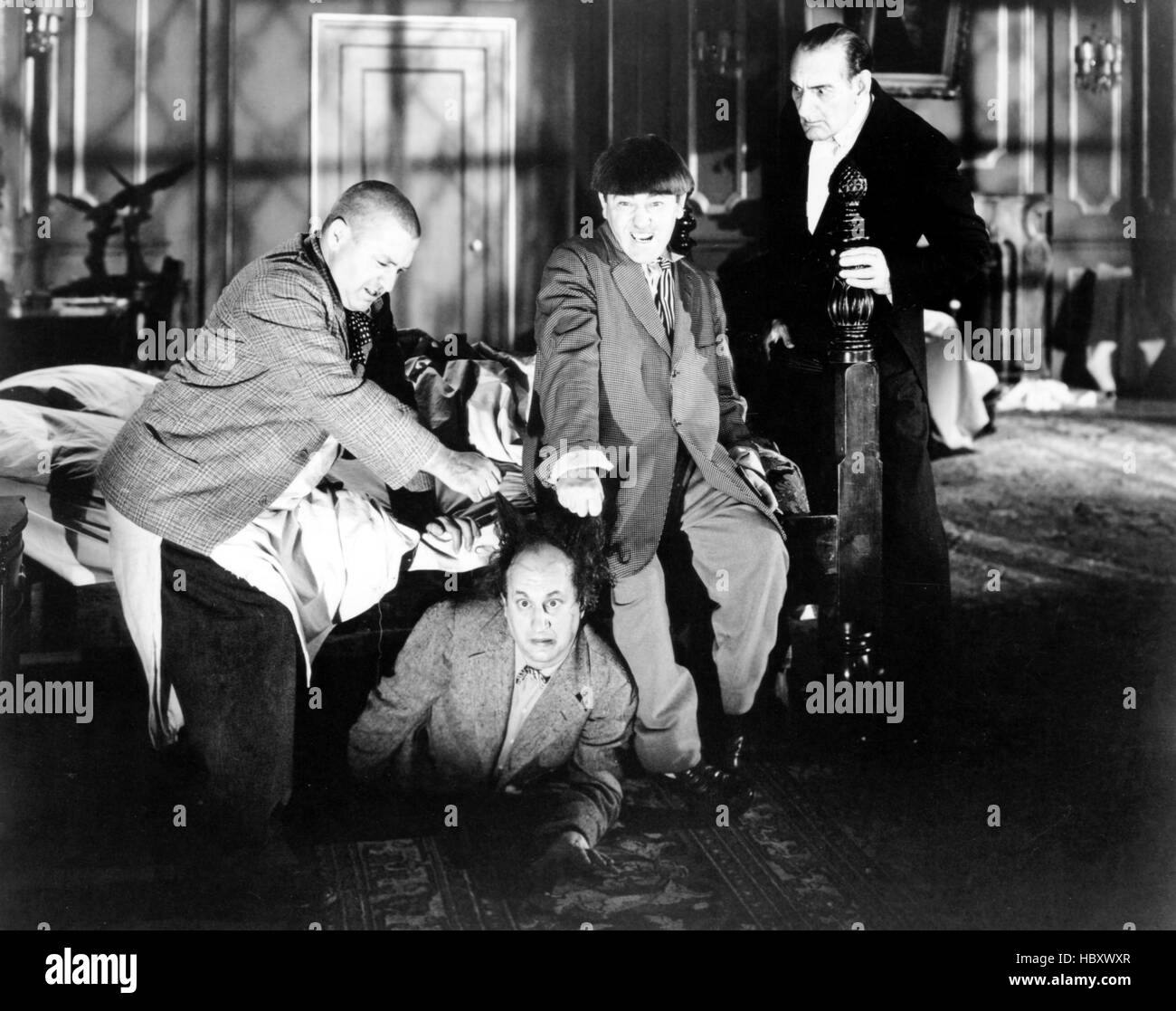 IF A BODY MEETS A BODY, Curly Howard, Larry Fine, Moe Howard, Theodore ...