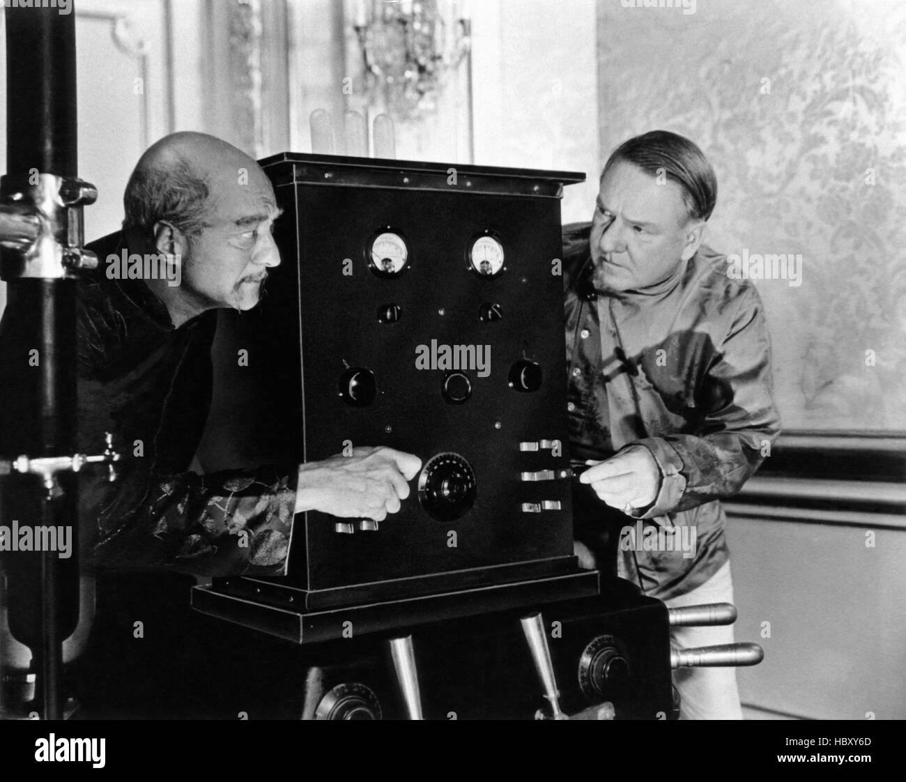INTERNATIONAL HOUSE, Edmund Breese, W.C. Fields, 1933 Stock Photo - Alamy