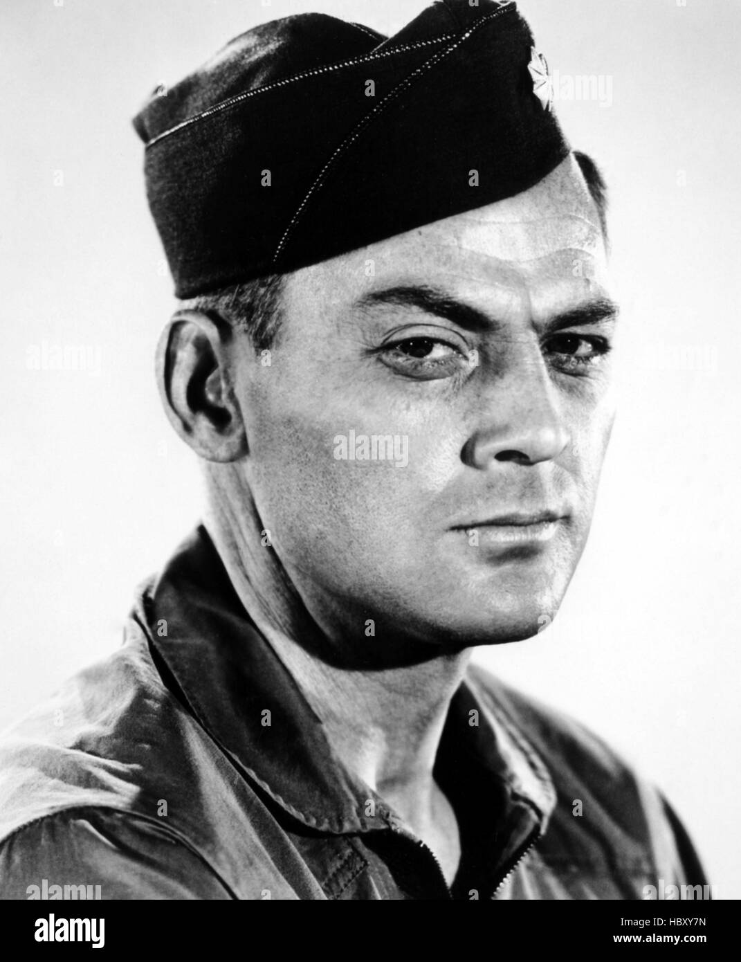 INVISIBLE INVADERS, John Agar, 1959 Stock Photo - Alamy INVISIBLE INVADERS, John Agar, 1959 Stock Photo - Alamy