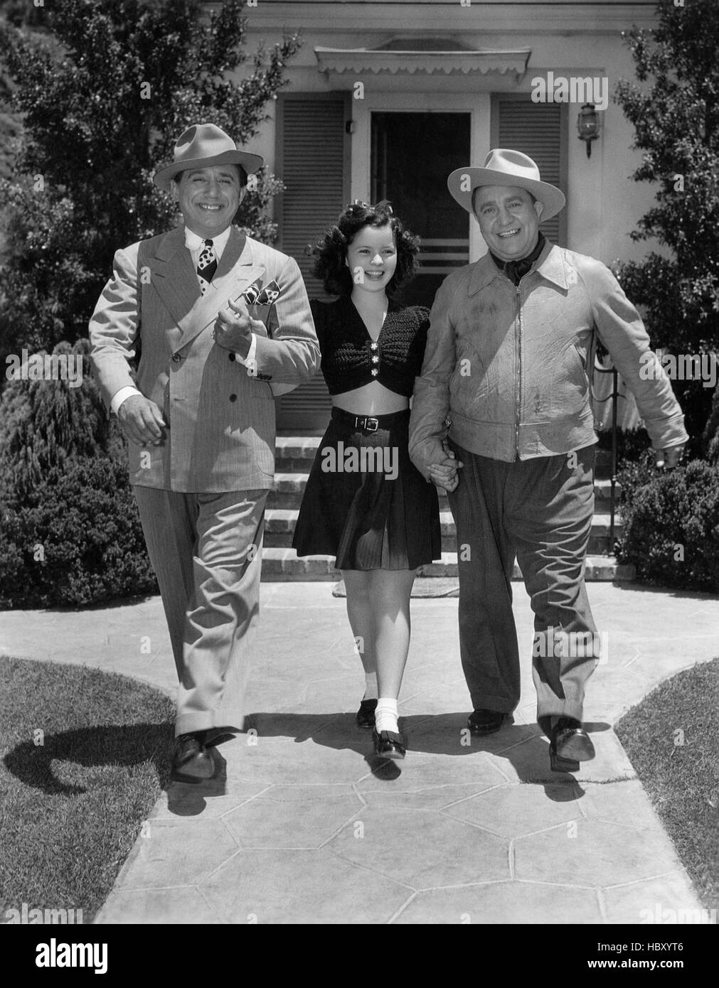 HELLZAPOPPIN', Gloria Jean visits Ole Olsen and Chic Johnson on-set ...