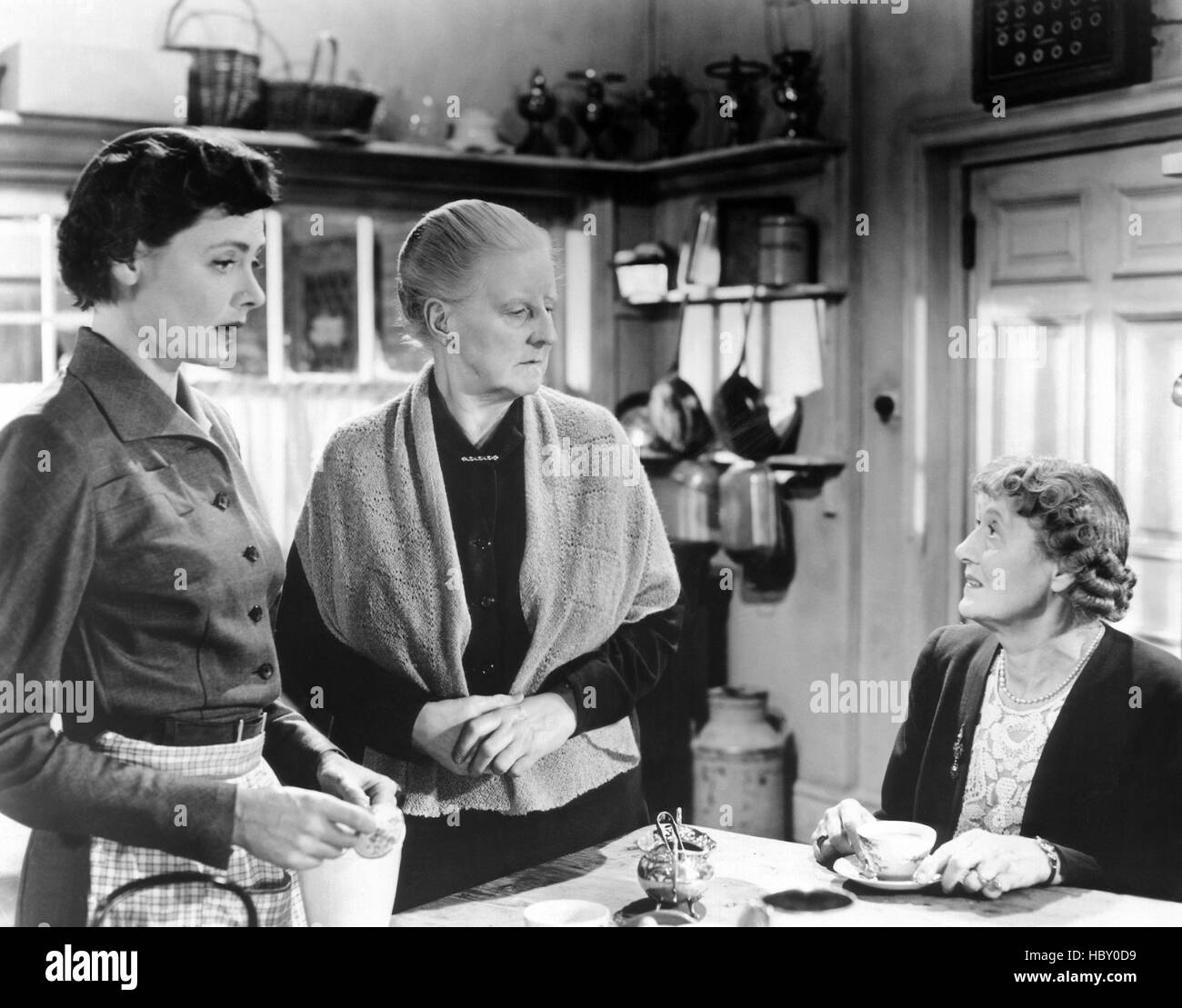 THE HOLLY AND THE IVY, from left: Celia Johnson, Maureen Delaney ...