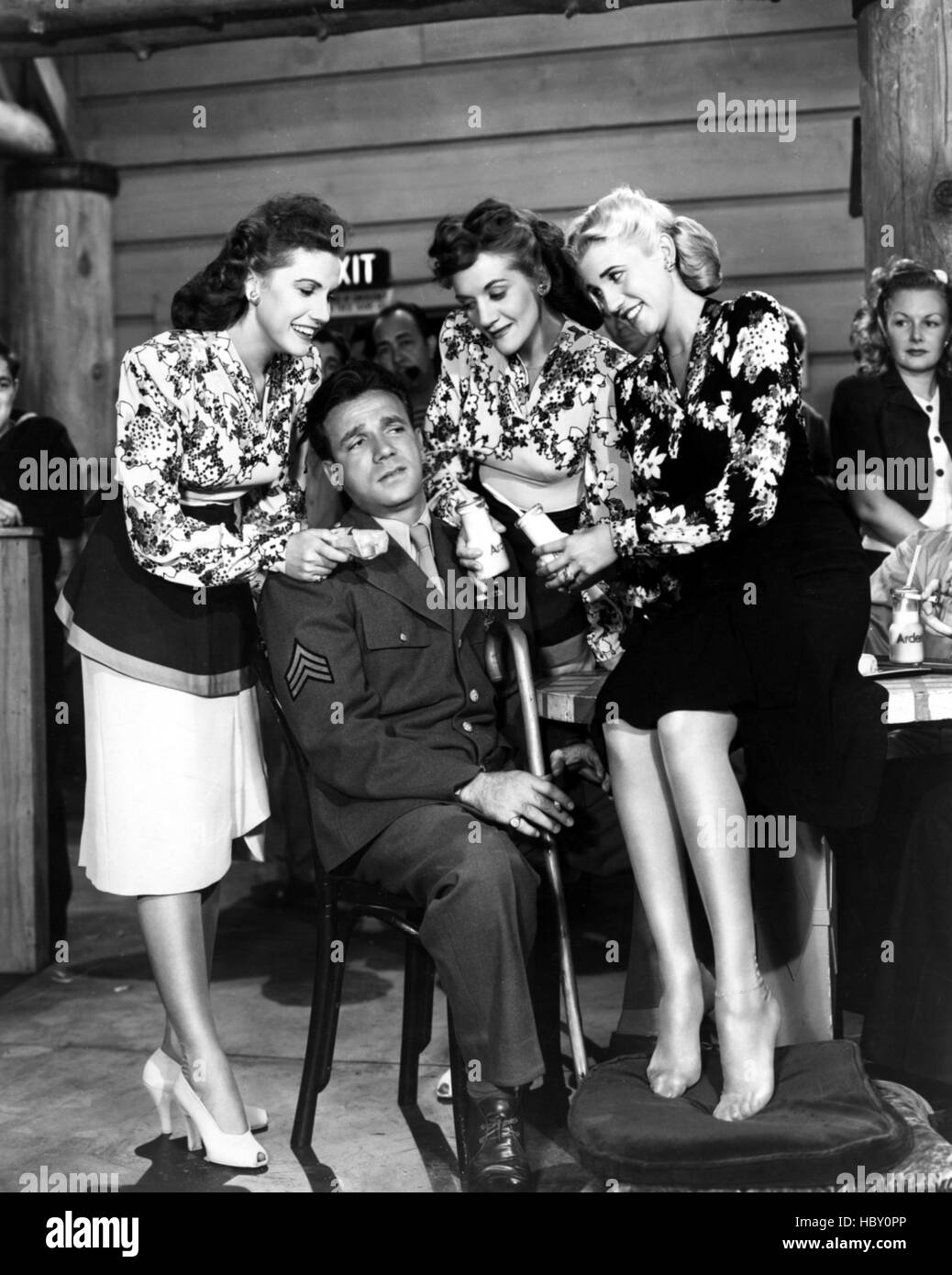 Patty andrews the andrews sisters High Resolution Stock Photography and ...