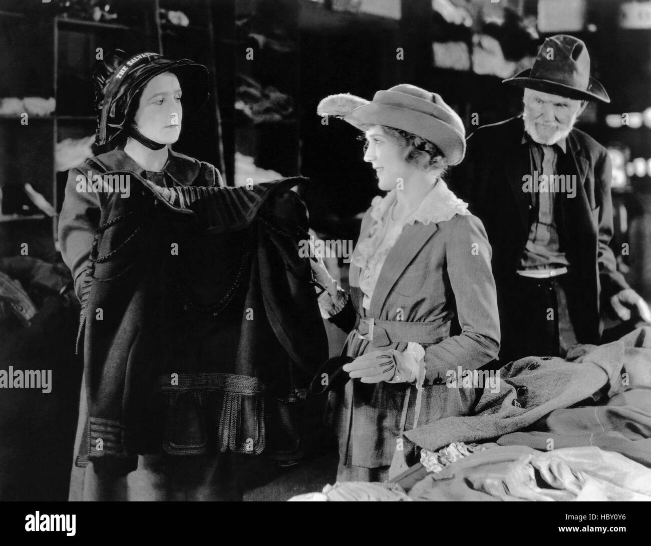 HOW COULD YOU, JEAN?, Mary Pickford, (center), 1918 Stock Photo - Alamy