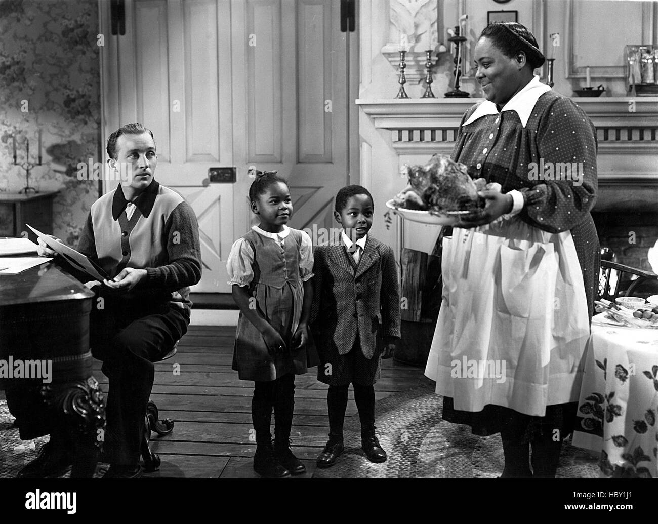 HOLIDAY INN, Bing Crosby, Louise Beavers & kids, 1942 Stock Photo - Alamy