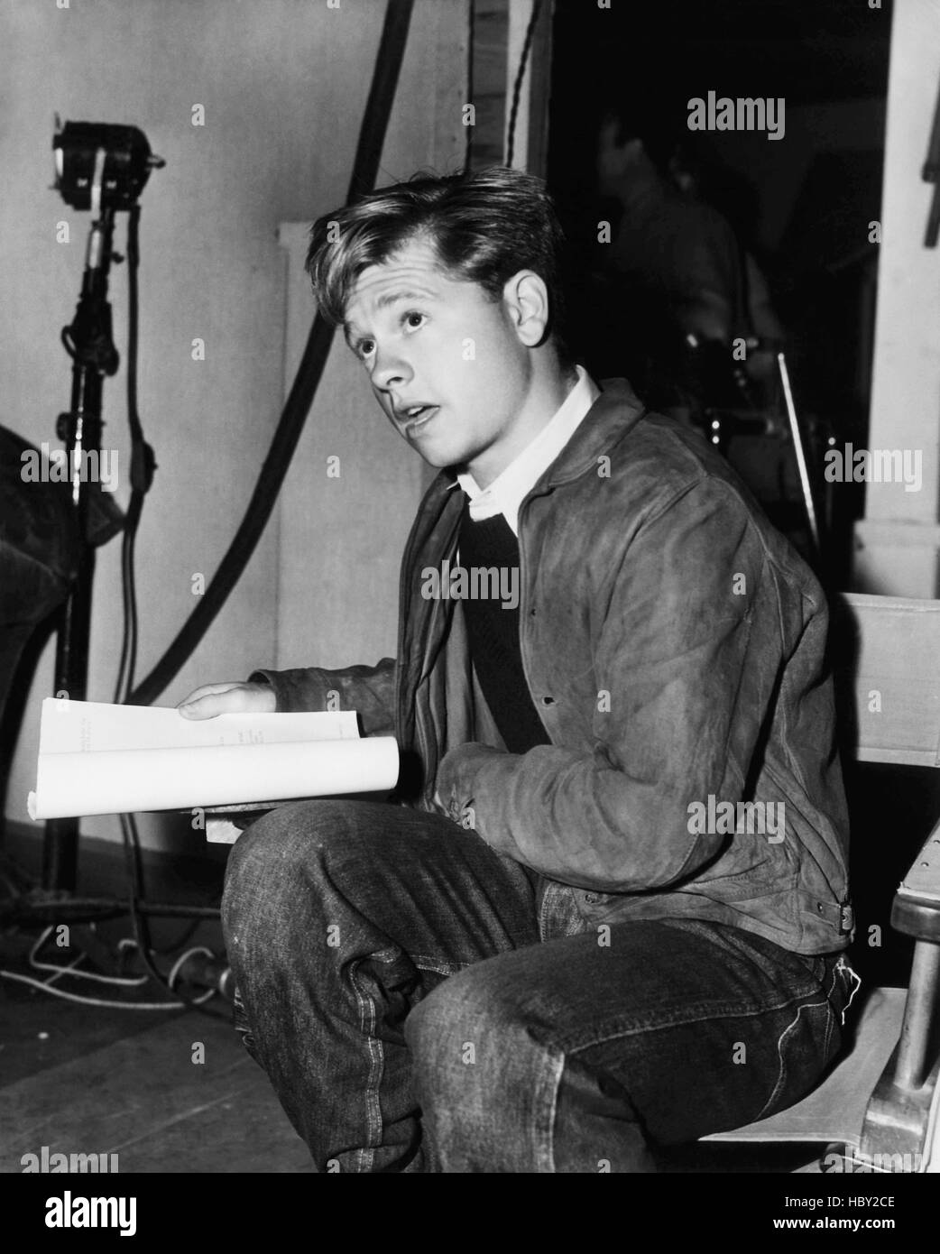 THE HUMAN COMEDY, Mickey Rooney, studying on set, 1943 Stock Photo - Alamy