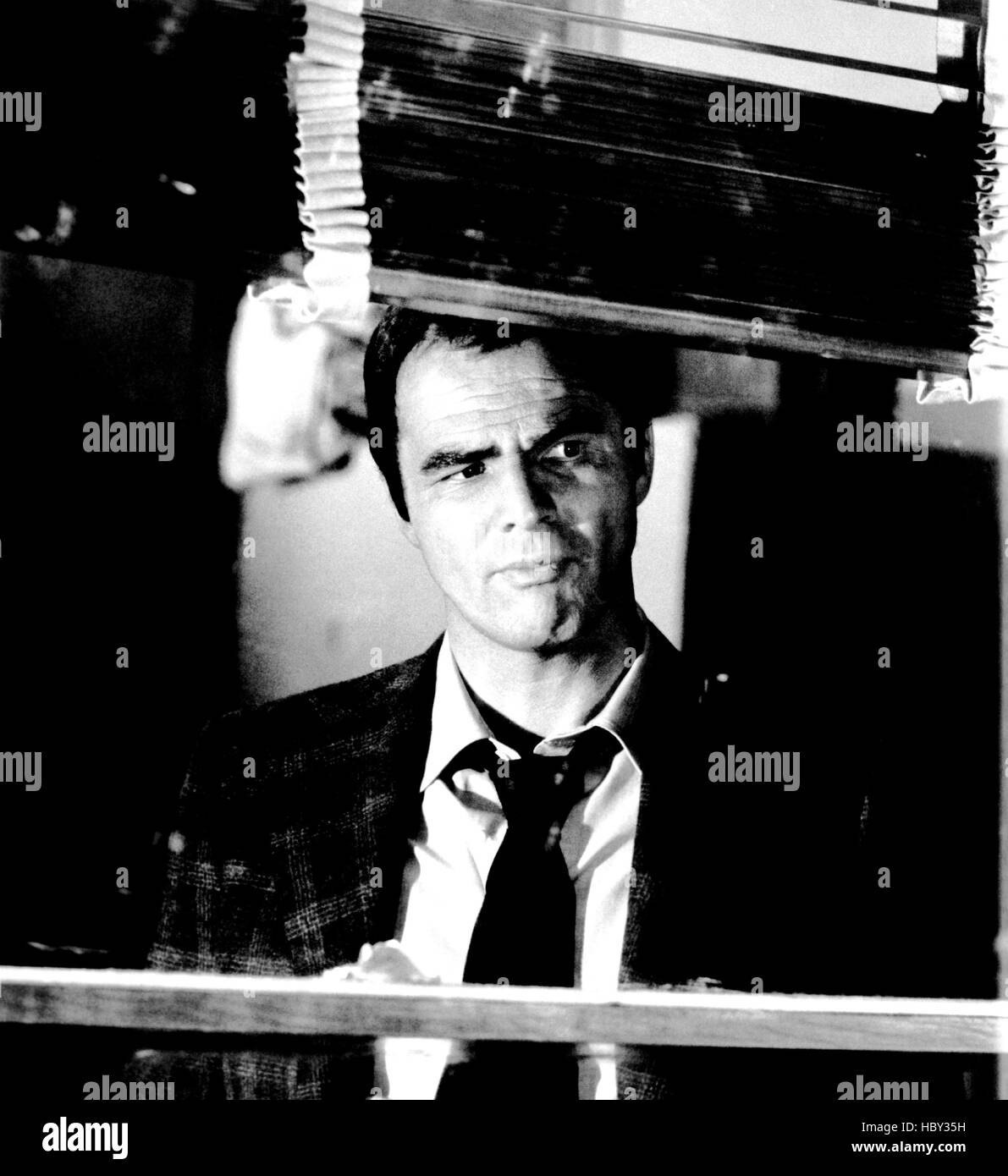 HUSTLE, Burt Reynolds, 1975 Stock Photo - Alamy