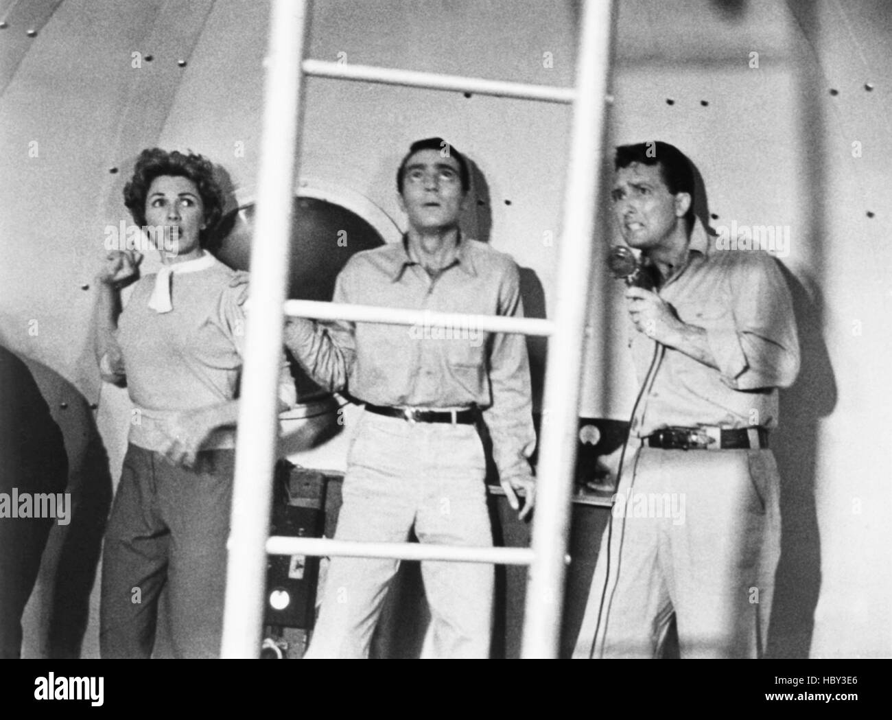 THE INCREDIBLE PETRIFIED WORLD, from left: Phyllis Coates, Allen ...