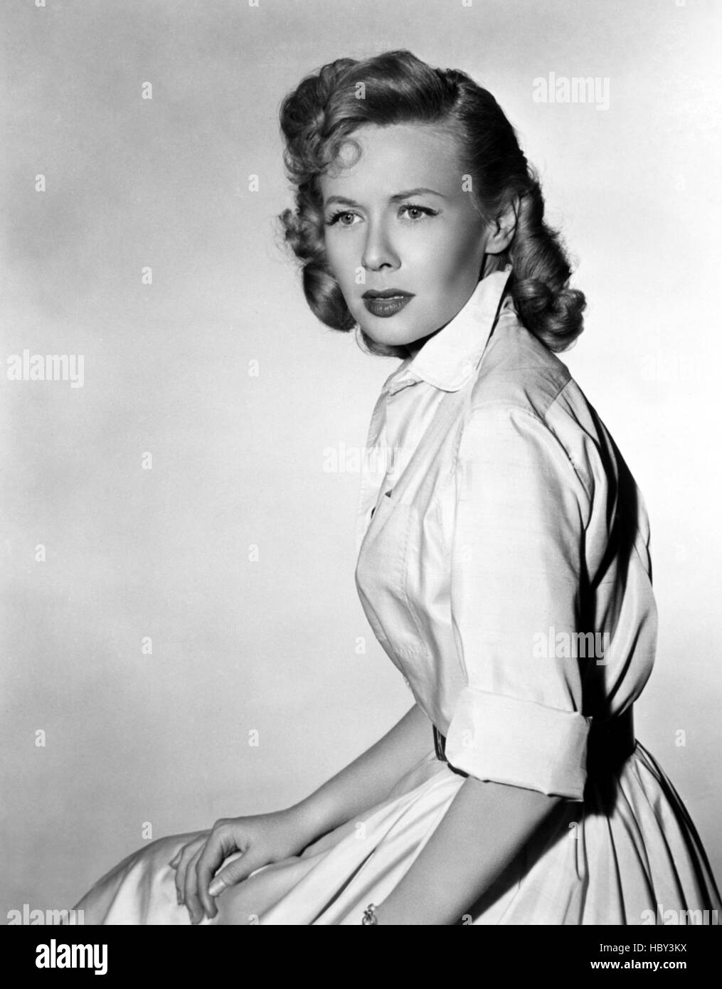 THE INCREDIBLE SHRINKING MAN, Randy Stuart, 1957 Stock Photo - Alamy