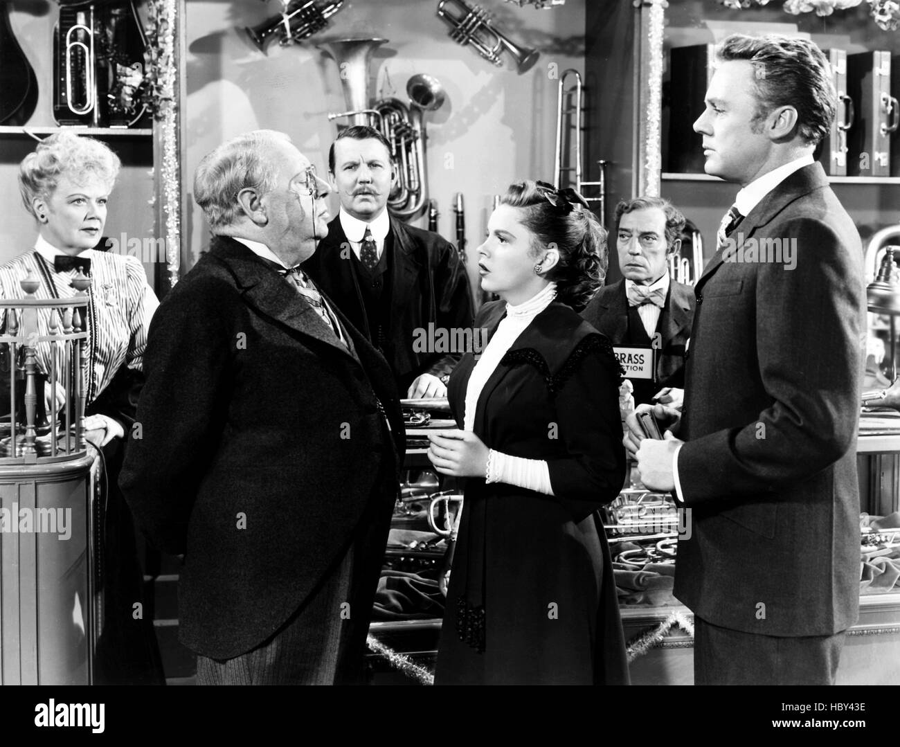 IN THE GOOD OLD SUMMERTIME, from left, Spring Byington, S.Z. Sakall ...