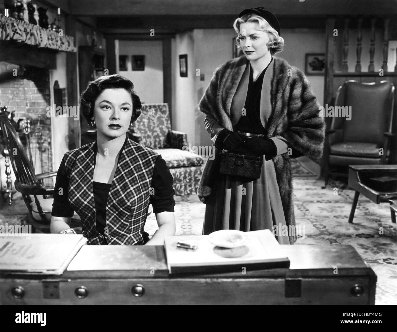 INVITATION, Ruth Roman, Dorothy McGuire, 1952 Stock Photo - Alamy